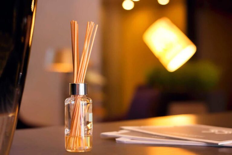 Comment se servir d’un diffuseur de parfum à bâtonnets